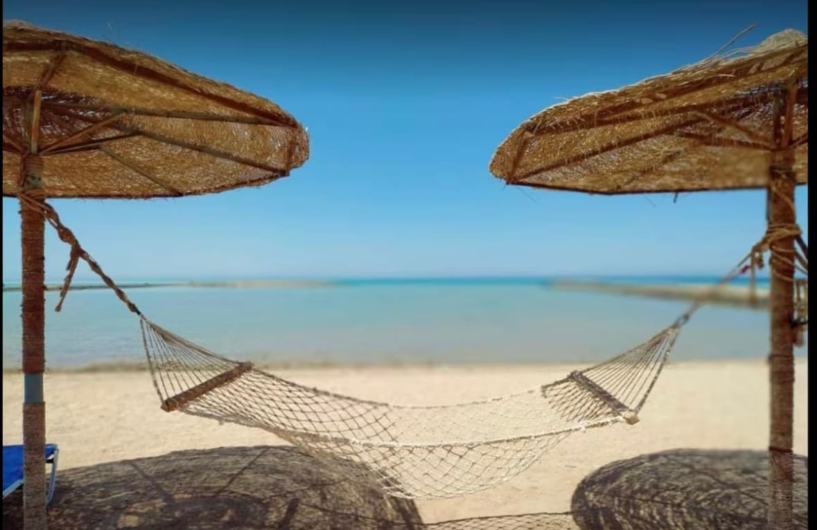 Amaizing 2BR Apartment B2 in Turtles Beach - Airbnb