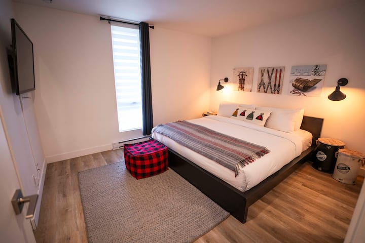 211 | Condo Lumineux | Piscine & Atmosphère Cozy - Baie-Saint-Paul, QC