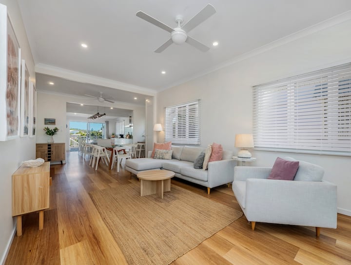 Light-filled Mullum 4br Home • Walk To Cafés - Brunswick Heads