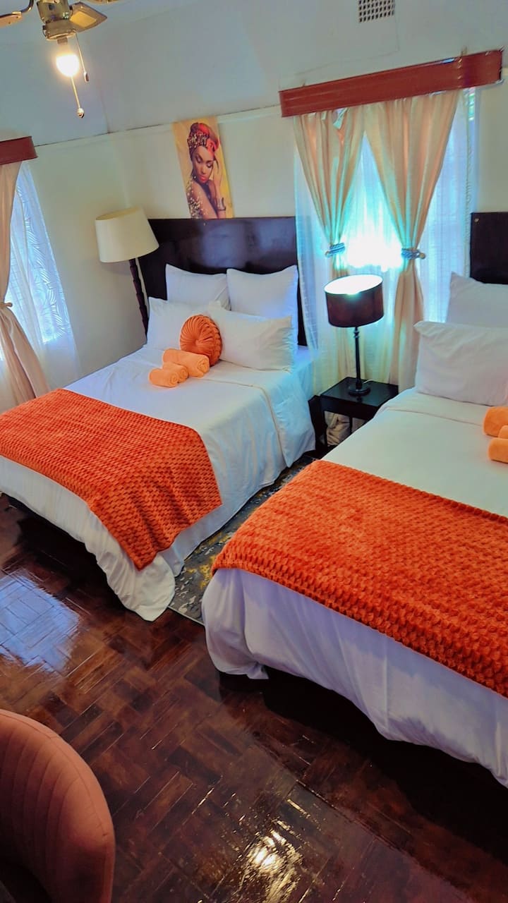 Luxurious Family Carven! - Tlhabane