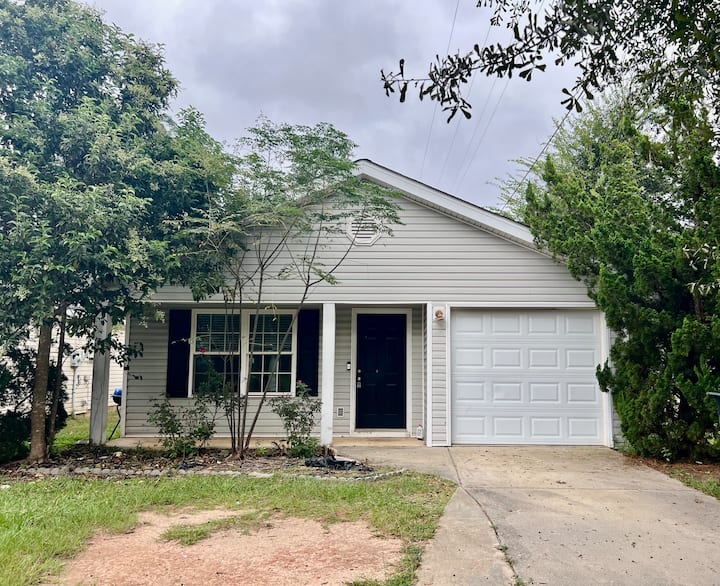 Cool Ranch In Warner Robins For Mid To Long Stays - Warner Robins, GA