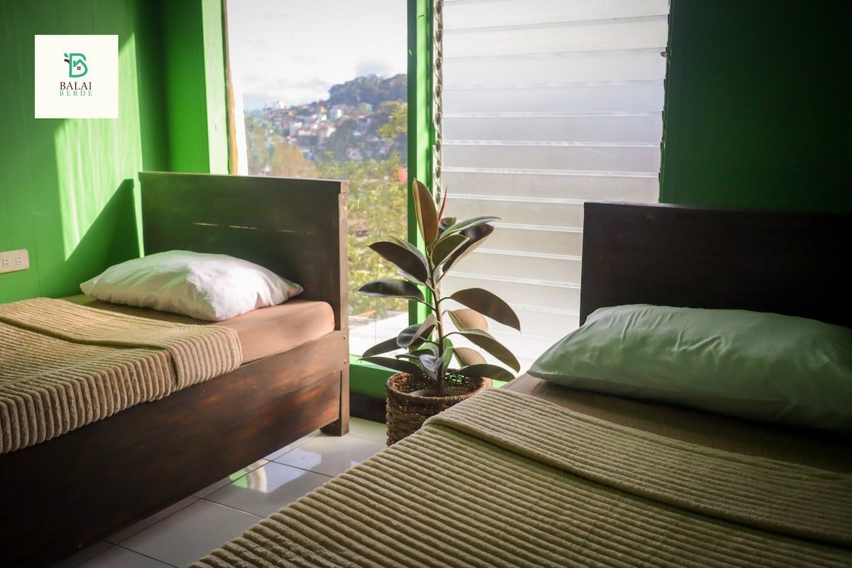 Chambre familiale Balai Berde Baguio avec salle de bain privée ...