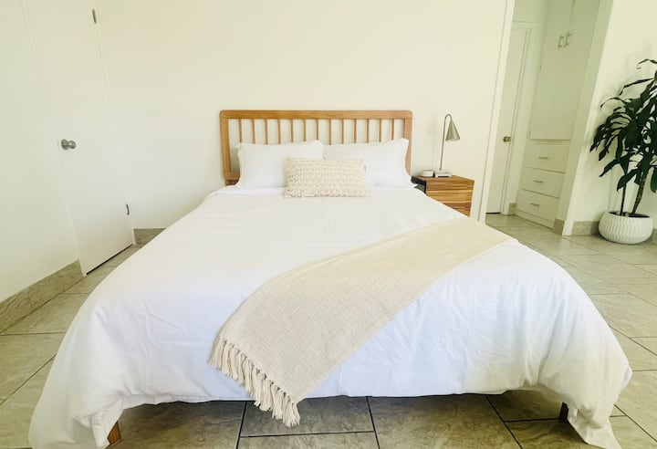 Dtlb Studio Queen Bed Kitchen & Parking - Long Beach, CA