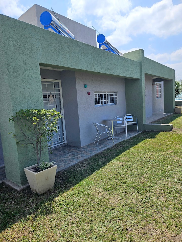 Complejo De 4 Cabañas Ideal Para Descansar - Villa Carlos Paz