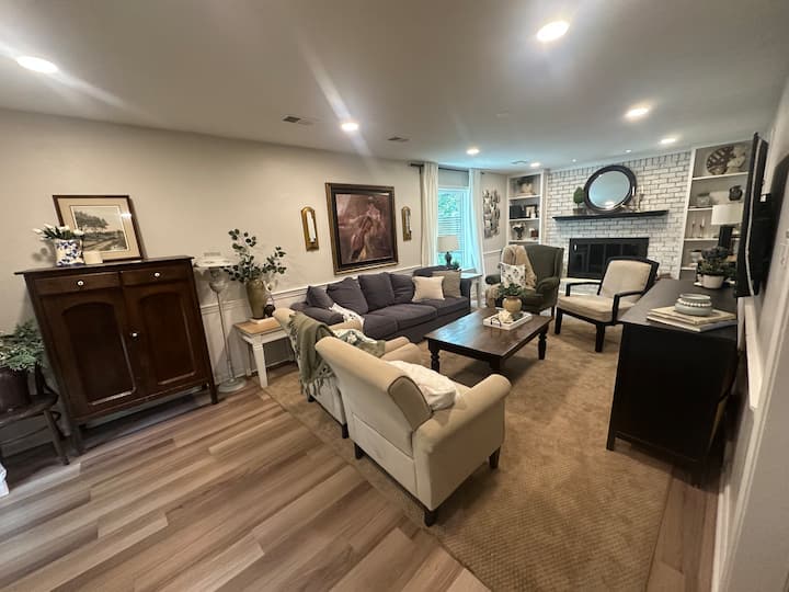 The Southern Haven: Spacious Home W/ Garage - Lakeland, TN