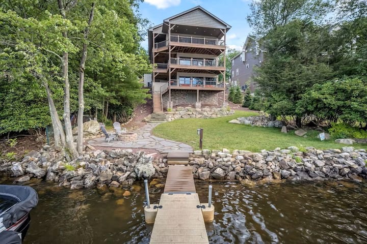 Water's Edge Lake Harmony Lakefront Luxury 11 Bdrm - Lake Harmony, PA