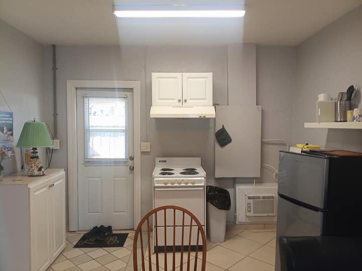 Pinellas M-in-law Oasis - Pinellas Park, FL