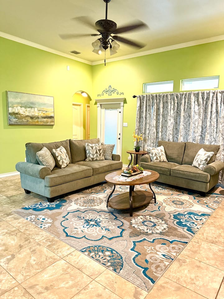 4br Spacious Coastal Bend Hideaway - Corpus Christi, TX
