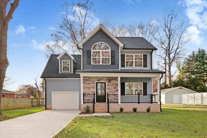 New-build Stay • Sleeps 8 • 10 Min To Unc-g - Greensboro, NC