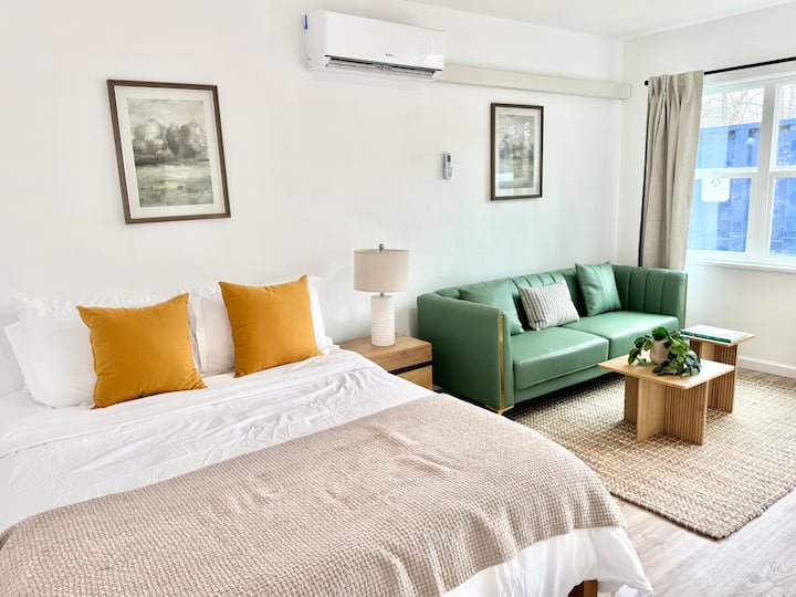 Perfect Studio In Dsm - Steps To Dt - Free Parking - Des Moines, IA