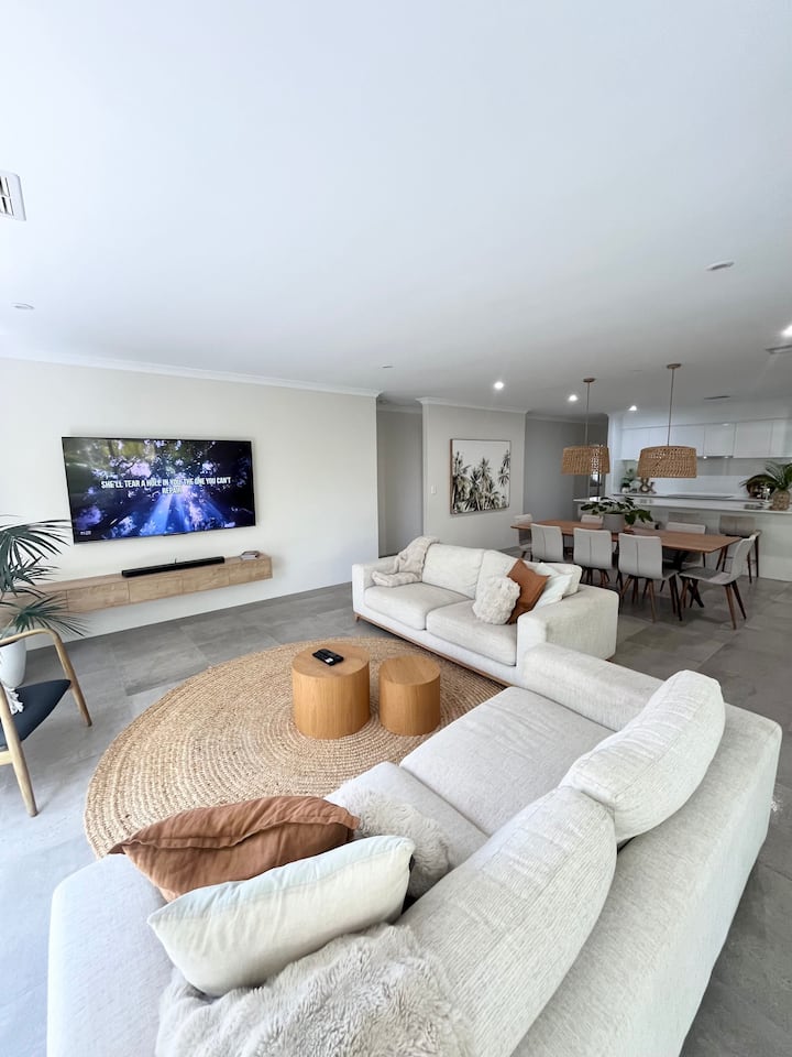 Ocean Reef Coastal Escape - Joondalup