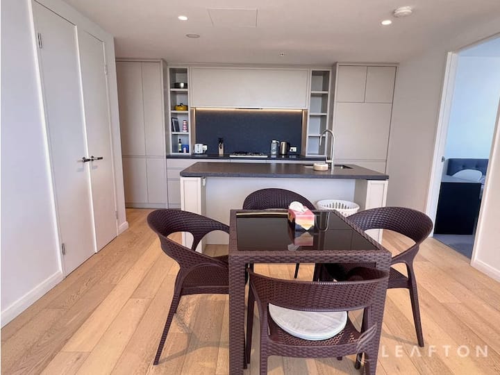 Two-bedroom At Macquarie Park - Ryde