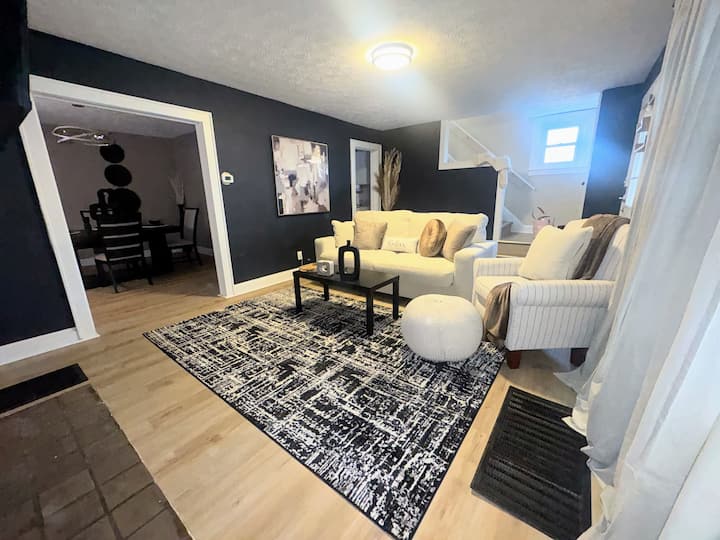 Elegant & Chic 3br • Airport 5 Mins• Dwnt 10 Mins - Columbus, OH