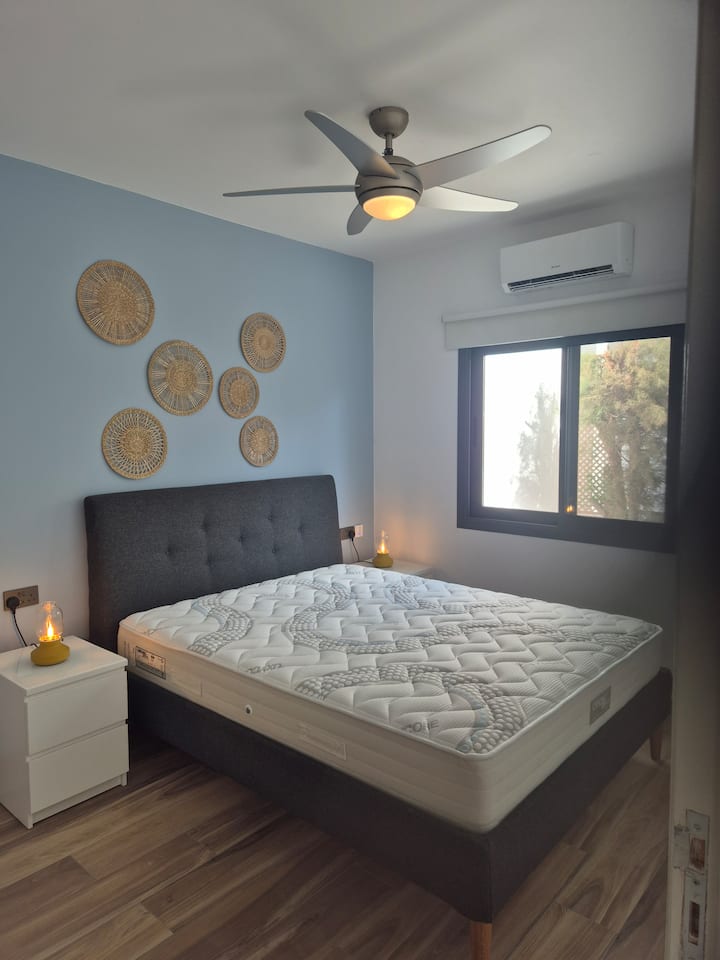 Chris House - Near Harbor - Kato Paphos