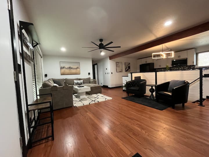 Modern Spacious 5-bedroom Littleton/centennial - Littleton, CO