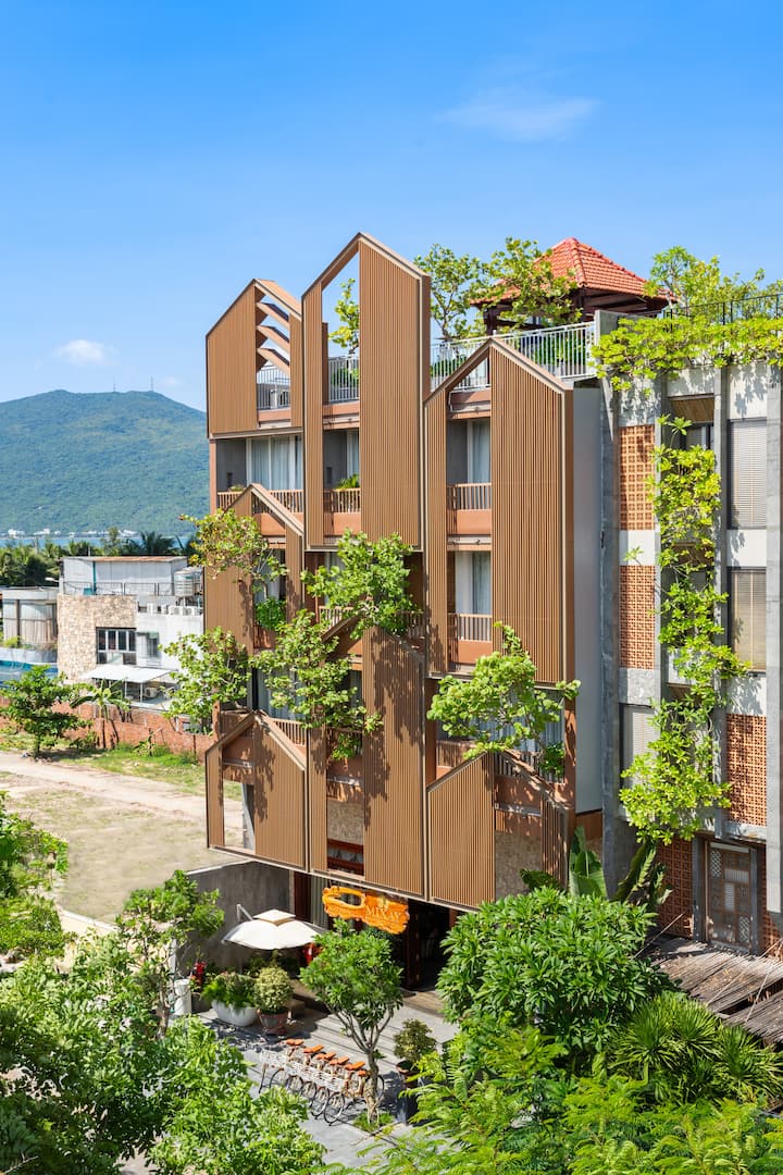 Studio Balcony | Pool | 2 Mins Walk My Khe Beach - Da Nang