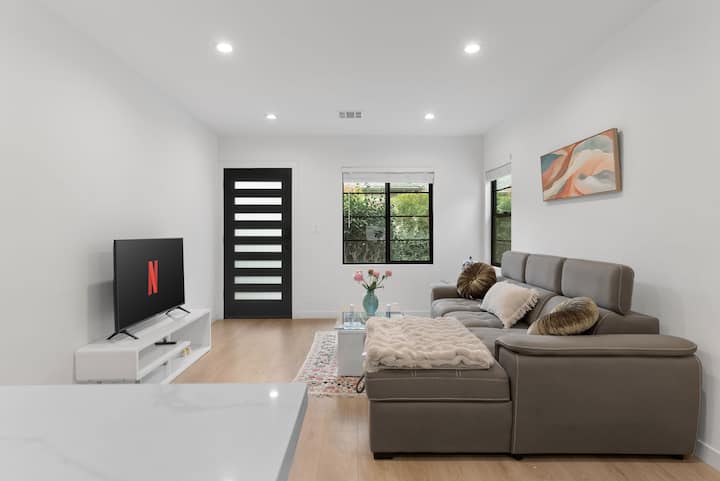 Charming Private 1br • Peaceful & Comfortable - Burbank