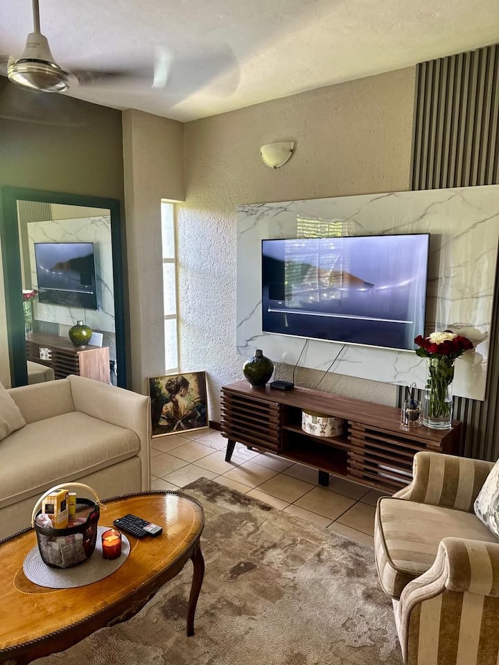 High-end 2br Gem In Serene Secure Area - Mbombela