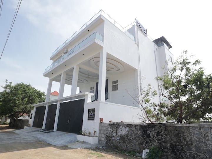 Kiru’s Bay Castle - A Luxury Indoor Pool Villa - 清奈