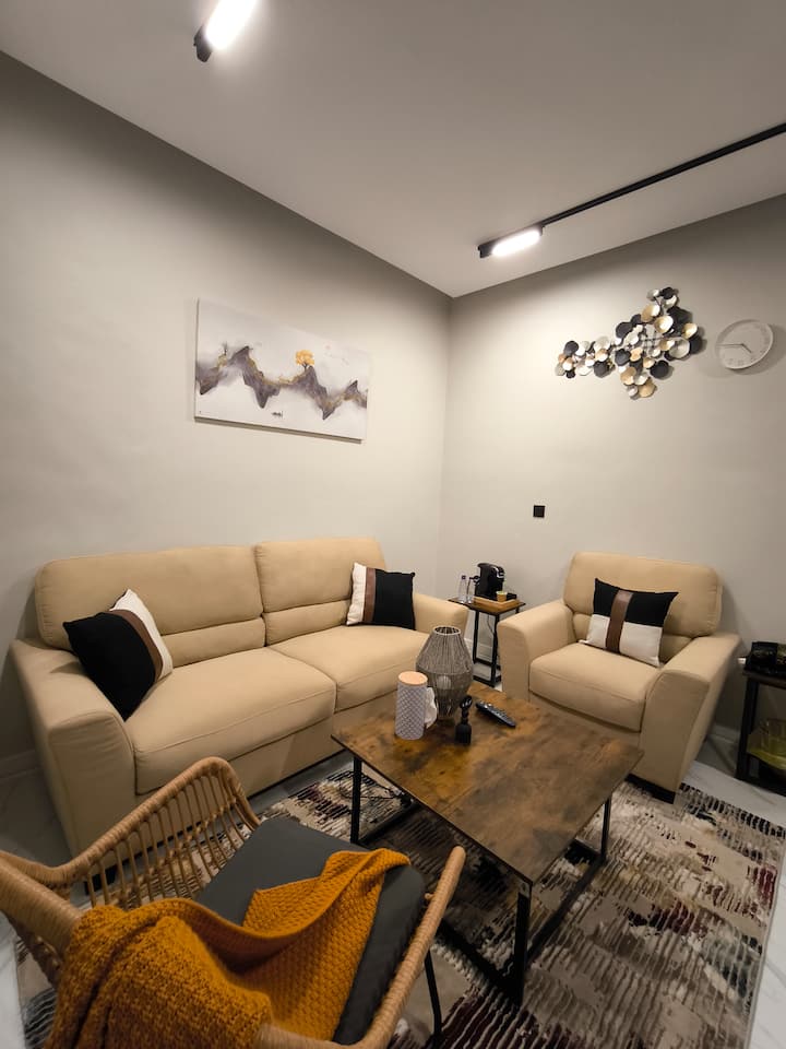 Hotel Apartment | 1 Double Bed & Living Room - Medina