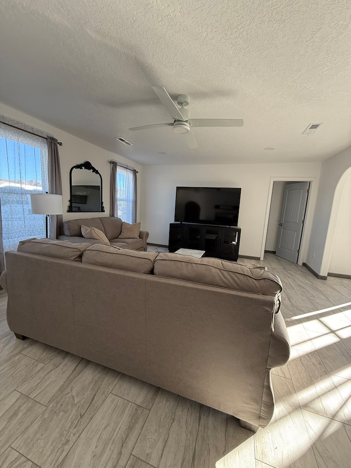 The House By The Lake. - Truth or Consequences, NM