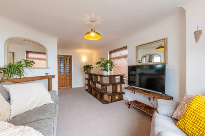 Cosy Comfortable Sea View Escape And Free Parking - Looe
