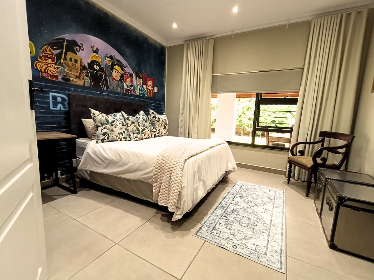 40 On Jacopever – The Main Residence - Houses for Rent in Richards Bay ...