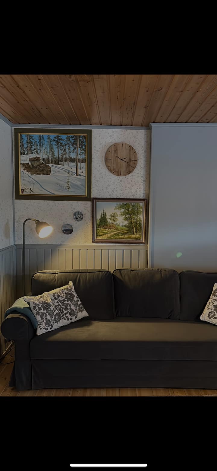 Pieni Suloinen Mummon Mökki! - Kittilä