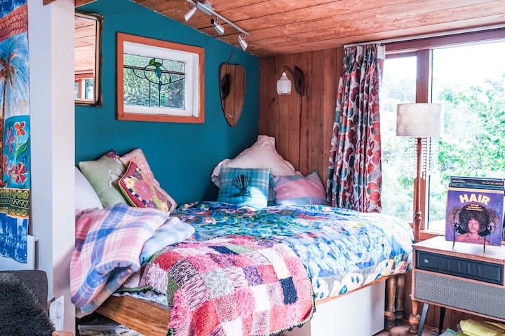 The Jewel Box Retreat - Wellington