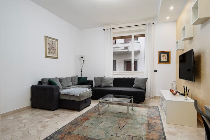 Vicino Malpensa, Tribunale E Ospedale @Busto - Busto Arsizio