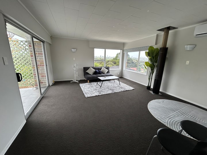 4 Bedrooms 1 Bathroom Entire Unit Onewa Rd - Nueva Zelanda