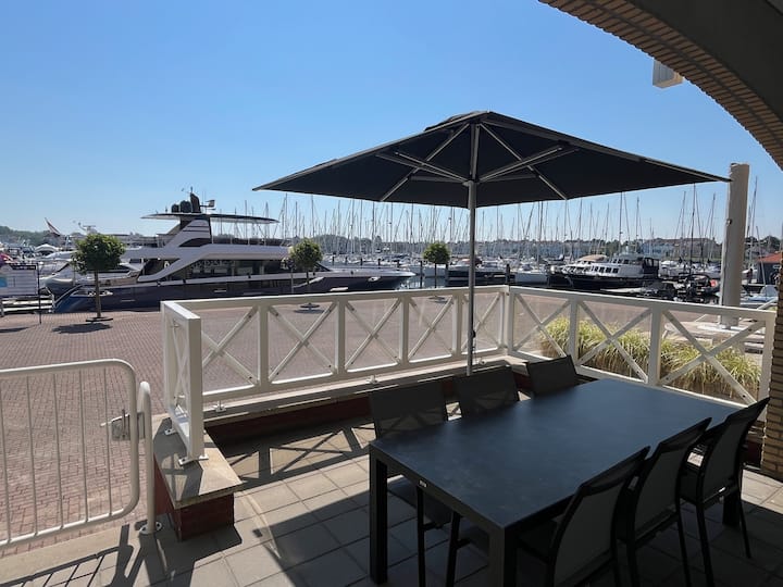 Luxe Appartement Aan De Jachthaven In Port Zélande - Ellemeet