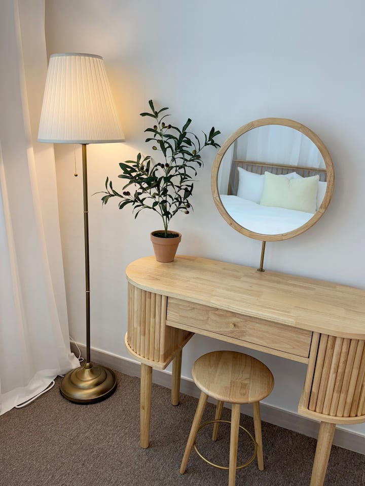 구미로로스테이/구미역4분/호텔침구/금리단길 감성숙소/소음주차걱정No/옥상있는독채/아기침대 - Jinju-si