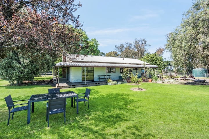 Country Cottage By The Vines - Drysdale