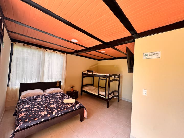 Habitación Con Baño Privado En Casa Campestre - Rivera