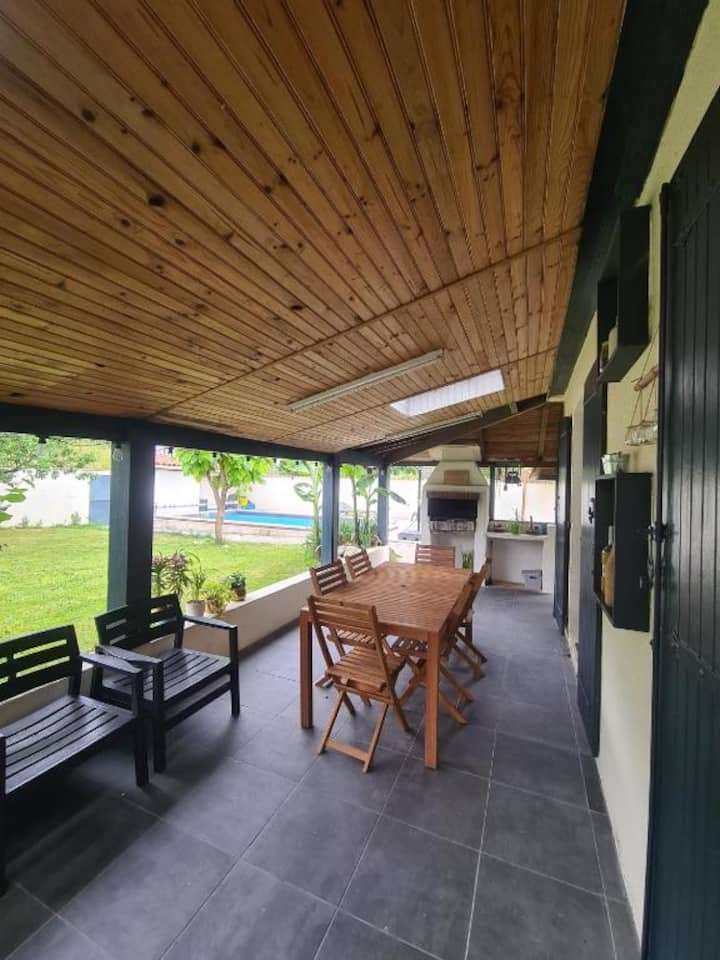 The Happy Home Getaway - Francia