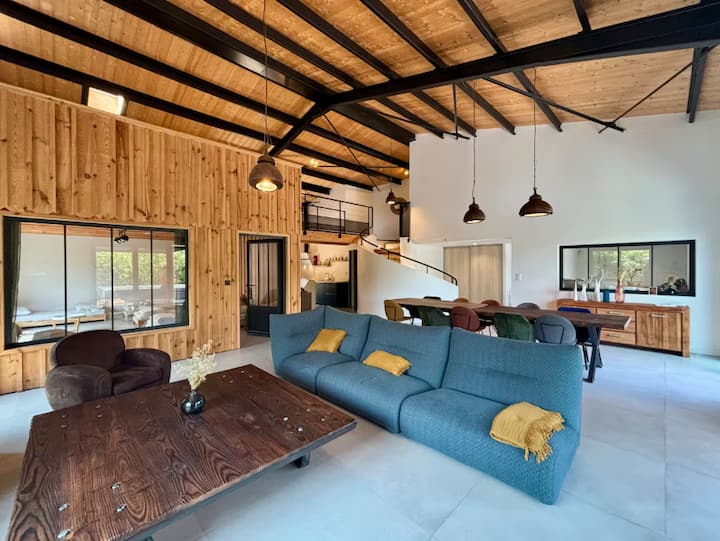 Superbe Villa Avec Piscine Spacieuse Confortable - France