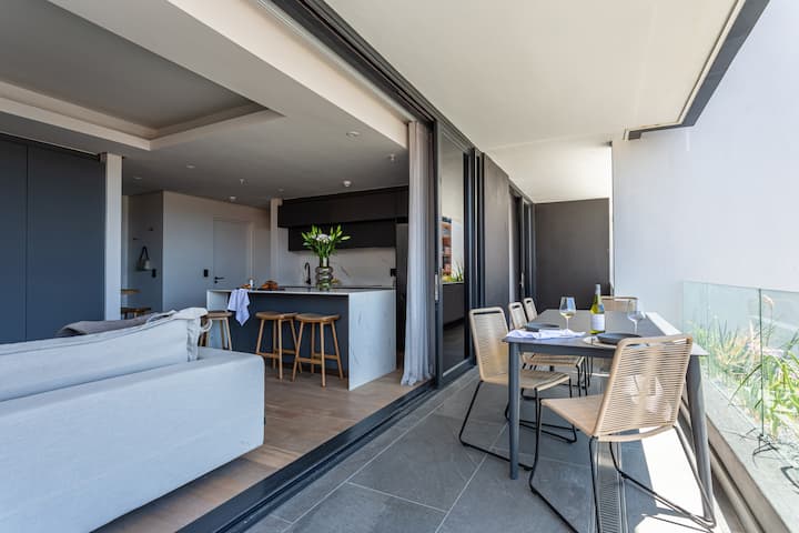 Luxury Corner Apartment Close To The Beach - Le Cap