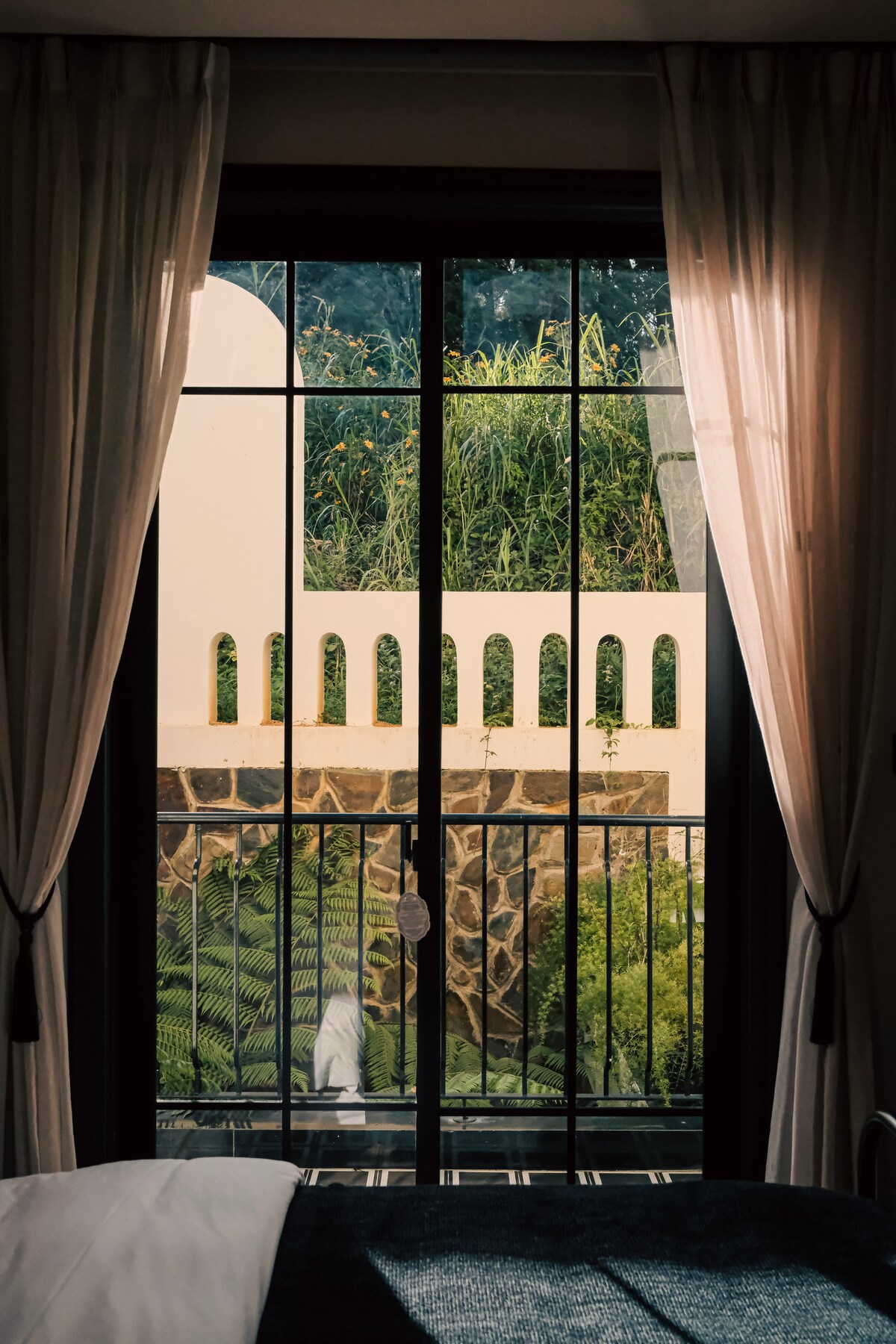 Nest Petite 305 - Balcón con vista al jardín - Casas cueva en alquiler ...