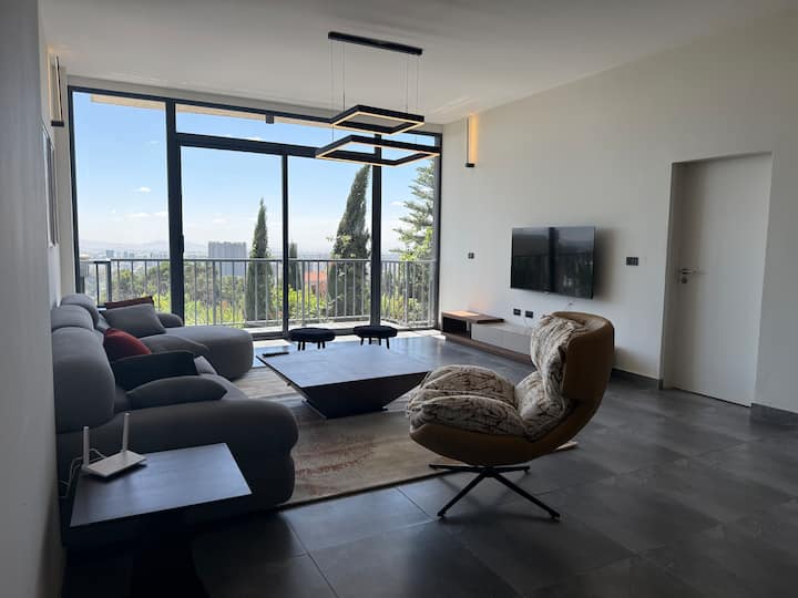 Chic & Cozy Designer Space • 1a - Ethiopia