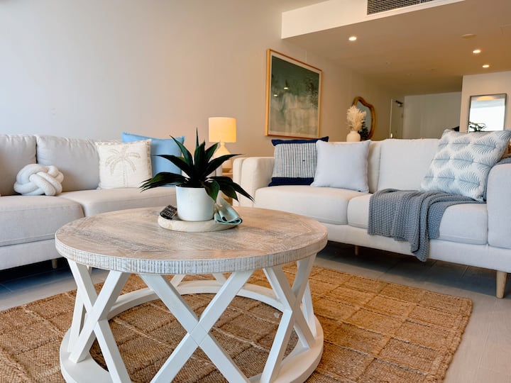 Beachside Apartment In Surfers Paradise - Surfers Paradise