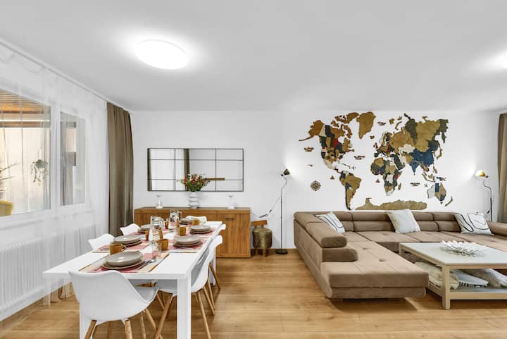 Hideaway With Friends - Bratislava