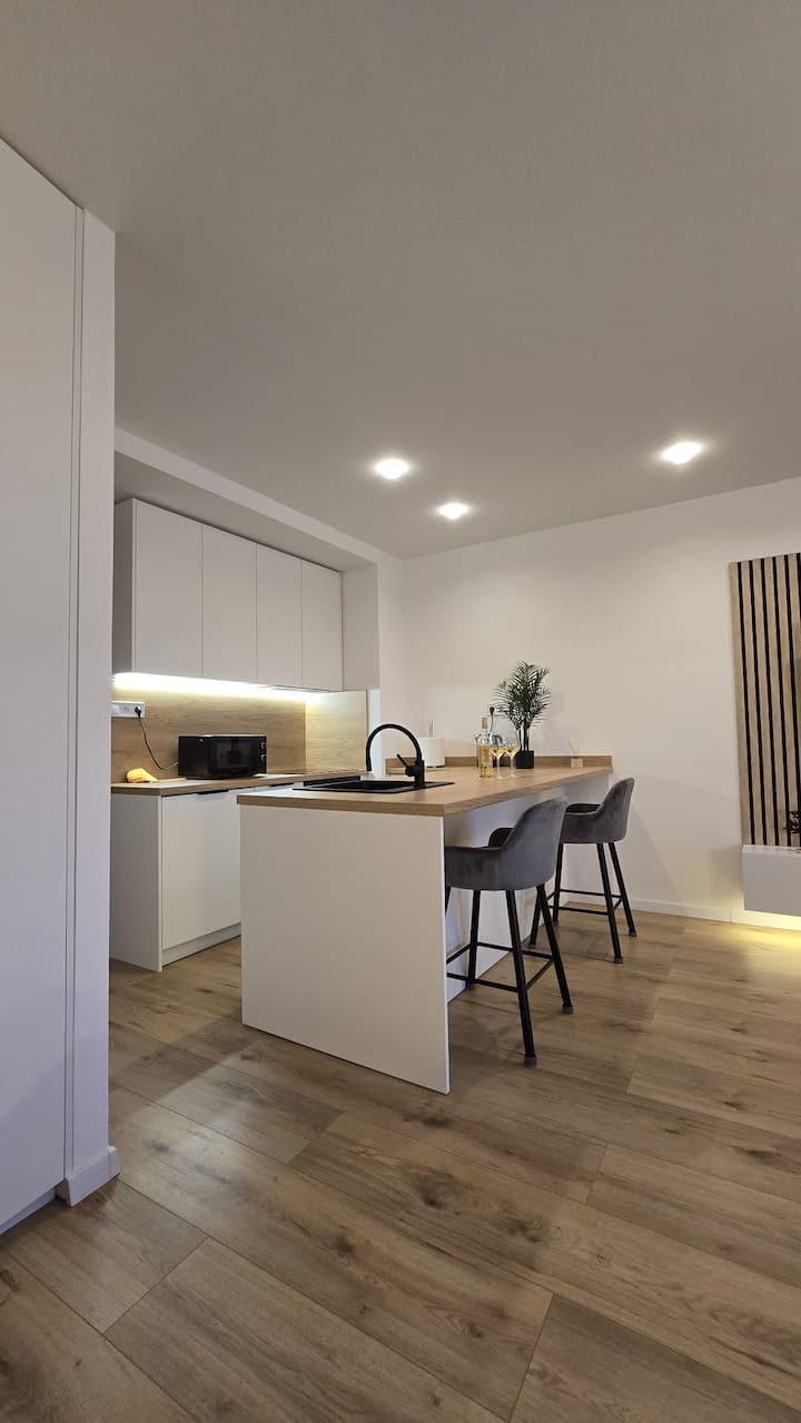 Košice Pasteur Square- Modern Flat, Great Location - Košice