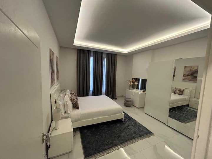 Grand Appartement 2 Chambres Luxueux Avec Piscine - Kinshasa