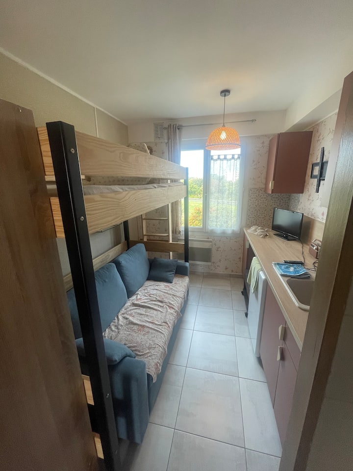 Studette Une Pièce - La Rochelle