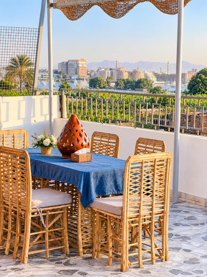 Nile Rose With Complimentary Breakfast - Luxor