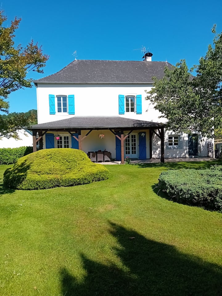 Belle Maison De Campagne Au Pays Basque. - Navarrenx