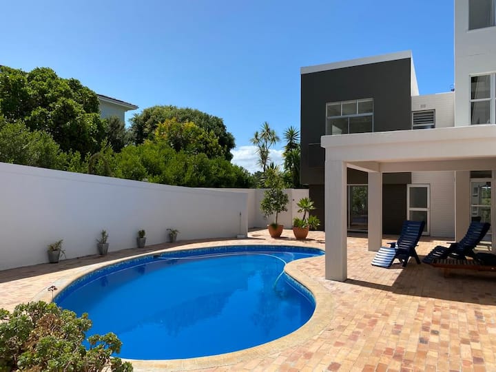 Fairway Vue & Vin - Hermanus