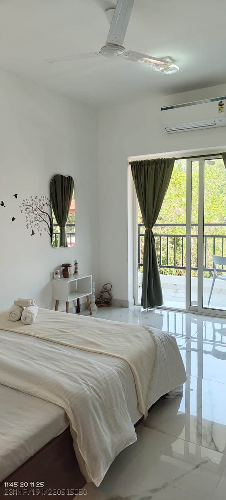 Owl's Roost I Pool View I 1bhk I Siolim - Goa