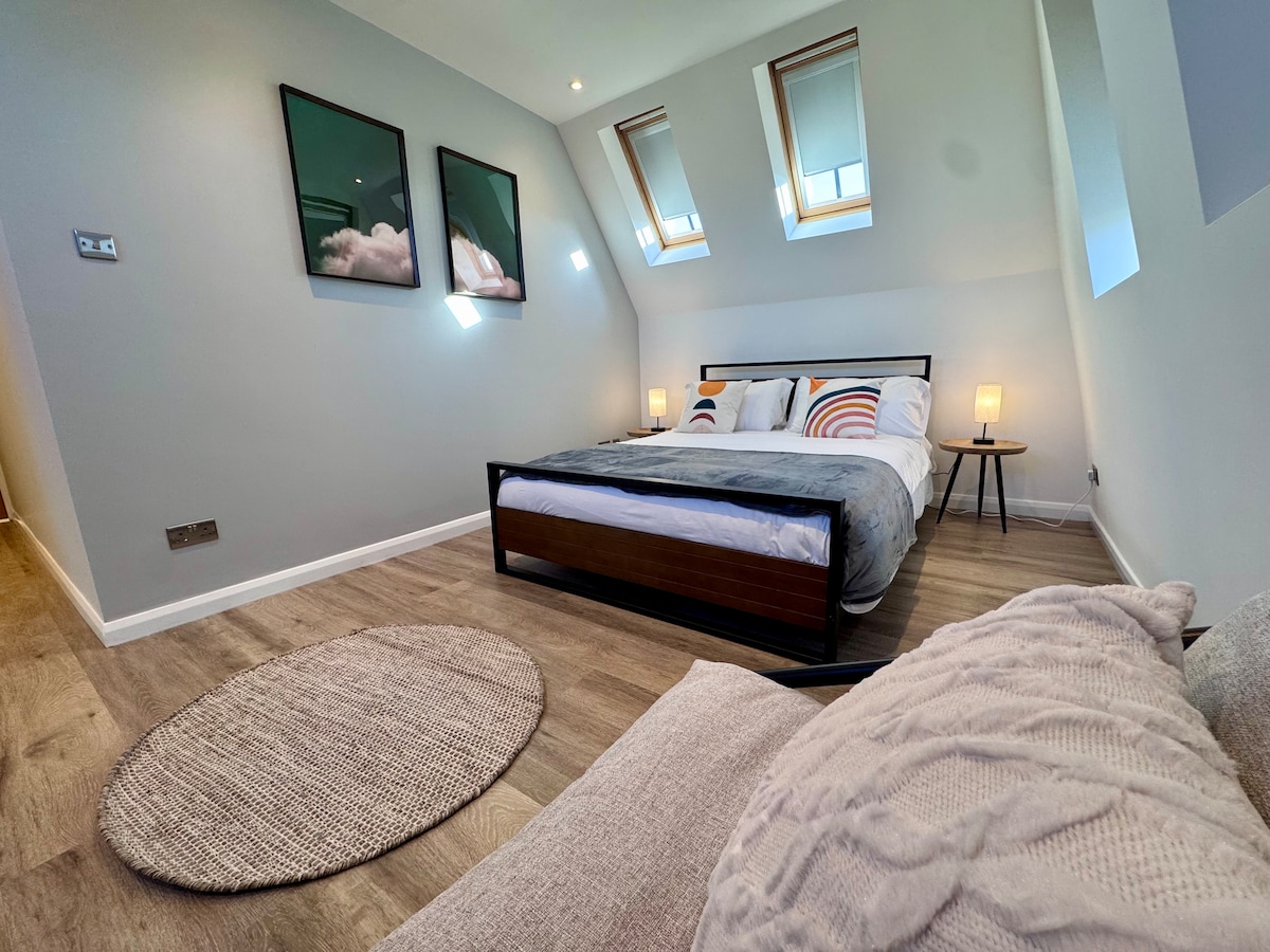 Bright & Spacious Camden Loft Getaway - Lofts for Rent in Greater ...